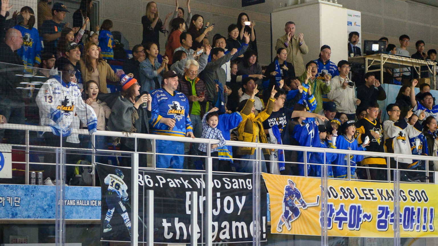 HL 안양 아이스링크 – HL ANYANG